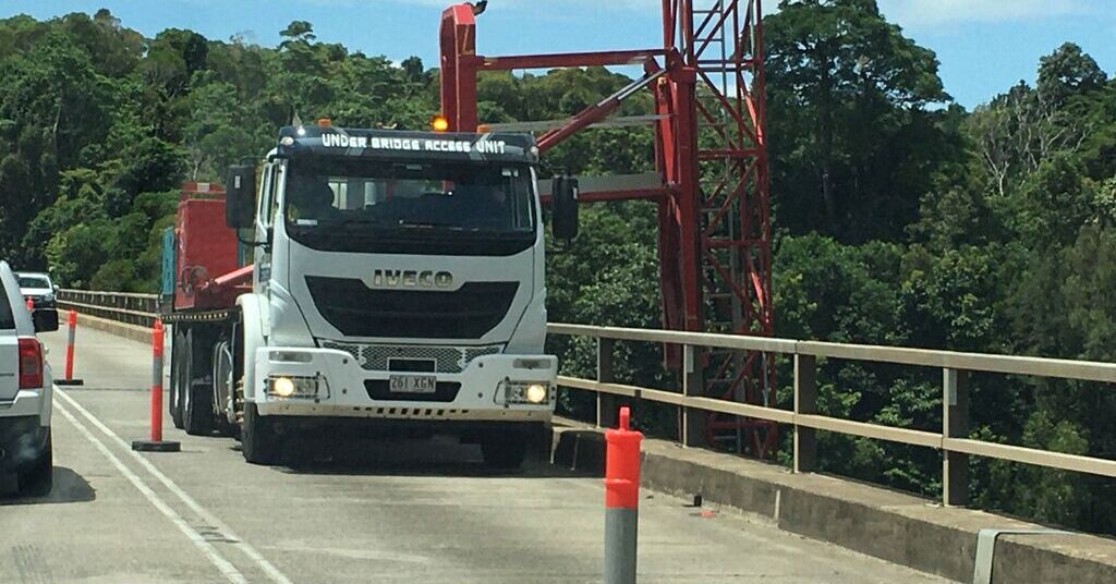 Government investigates replacing Barron River Bridge