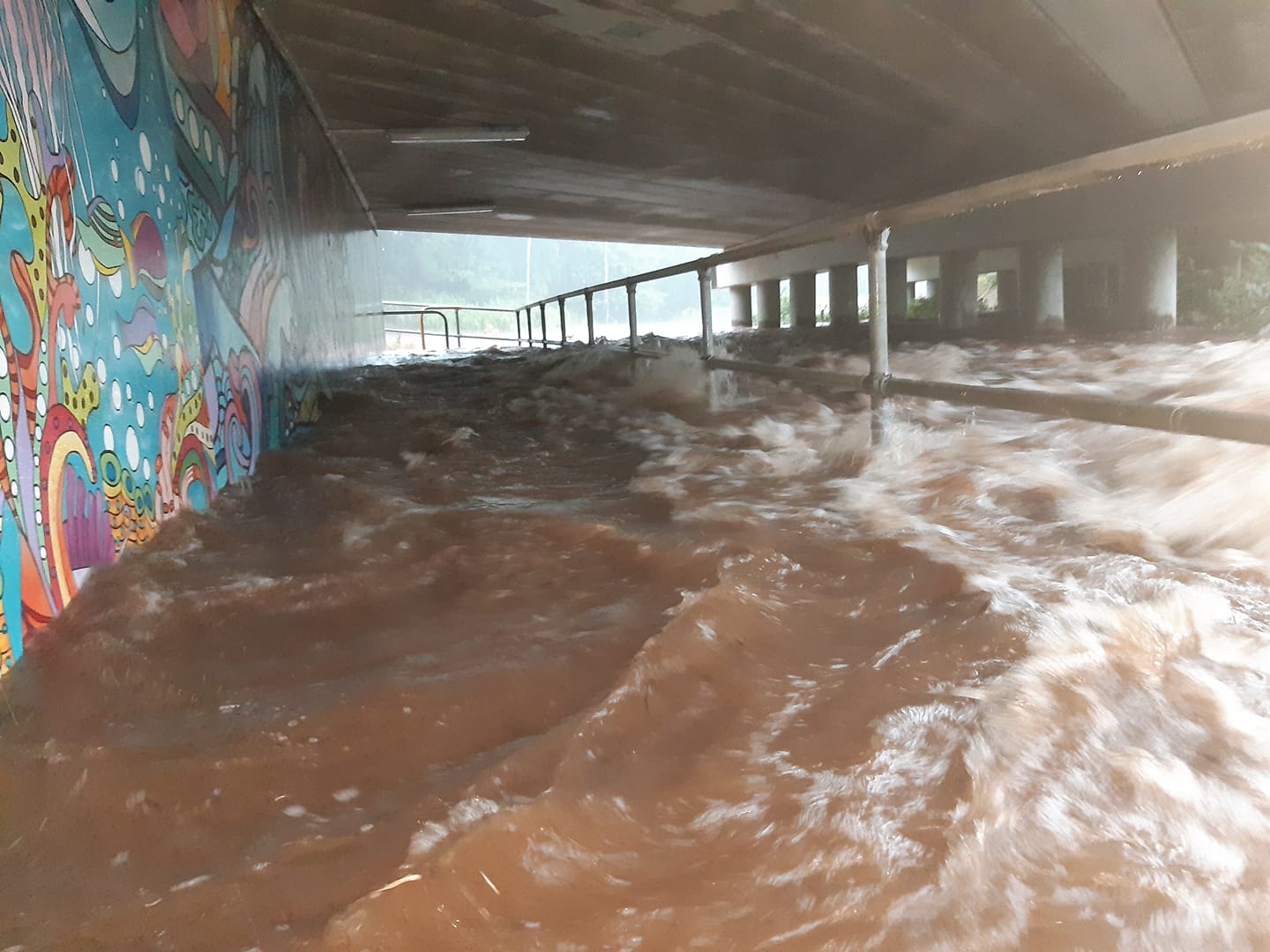 Monsoon rain causes widespread flash flooding across Cairns and surrounds Monsoon rain causes widespread flash flooding across Cairns and surrounds